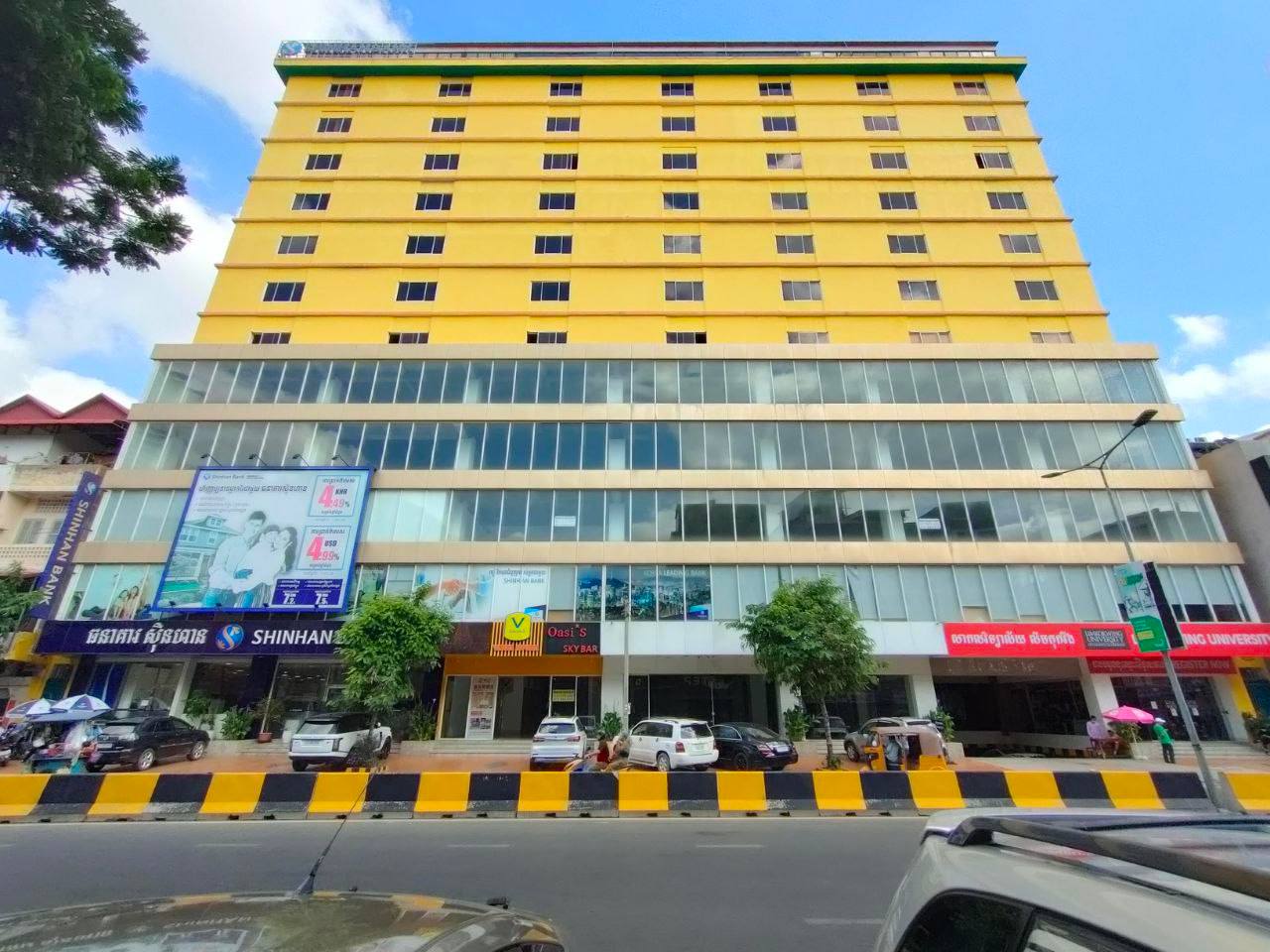 Office for Lease in Vanda Tower, Phnom Penh, Cambodia.
